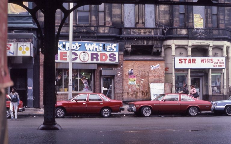 11 Photos of the Retro Orange Line