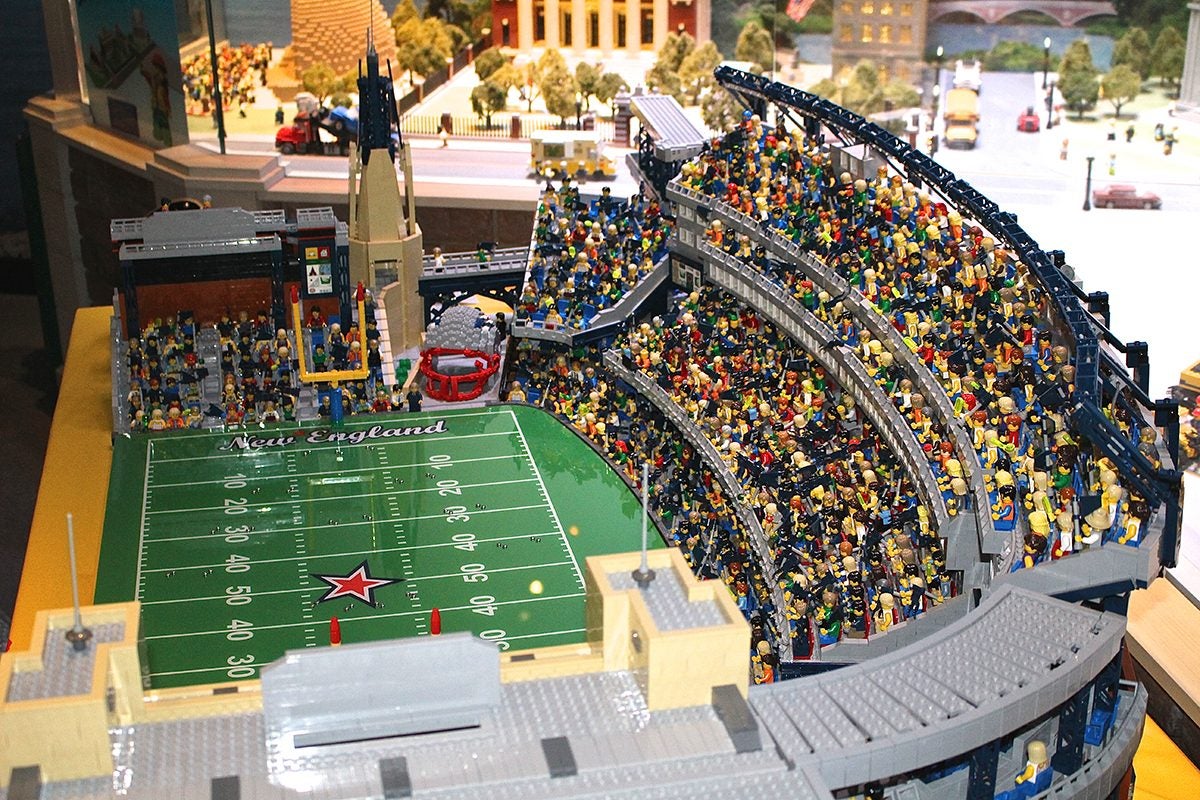 Legoland Discovery Center Makes Replica of Gillette Stadium - Boston ...