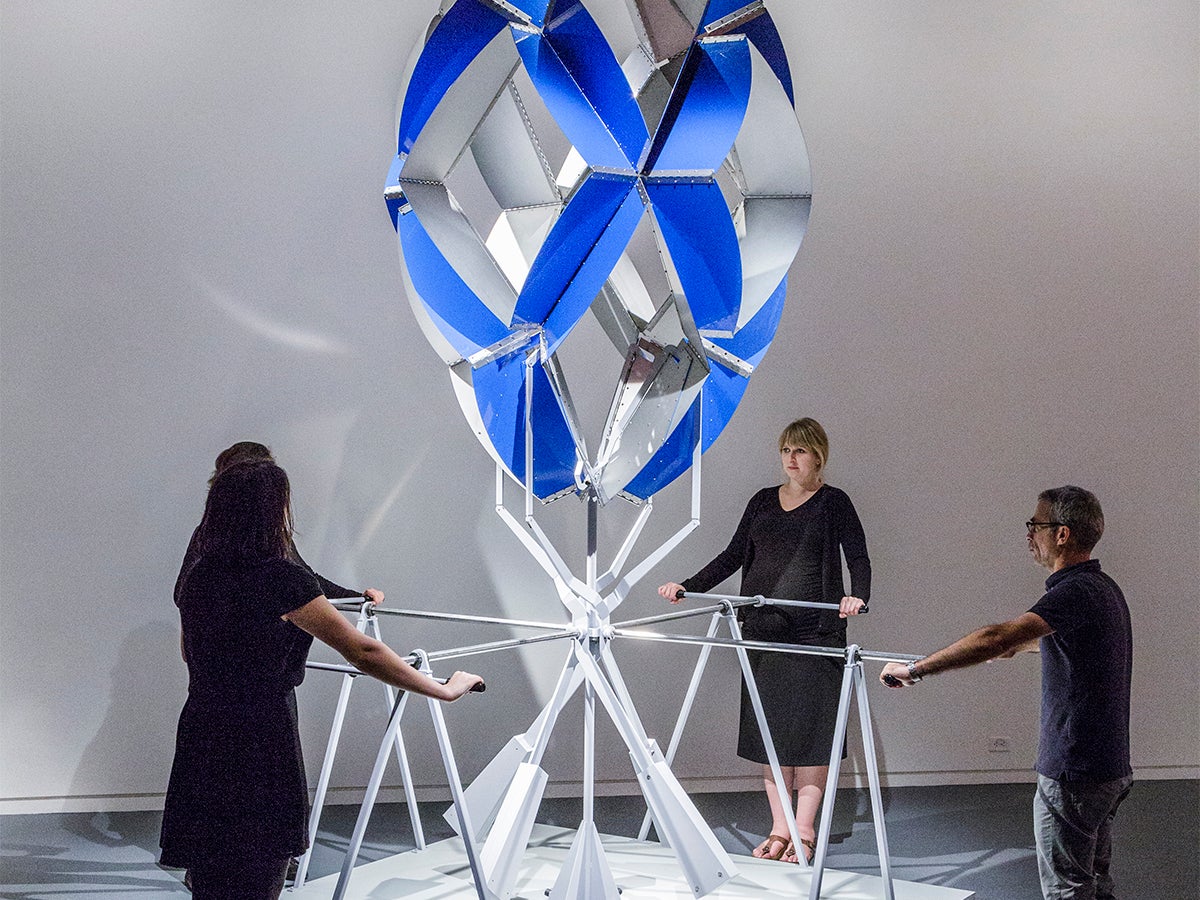 Hoberman's '10 Degrees' Comes Cambridge's Le Lab