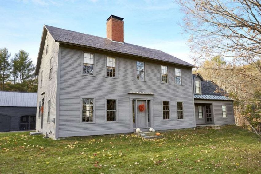 On the Market: A Chic Colonial in New Hampshire