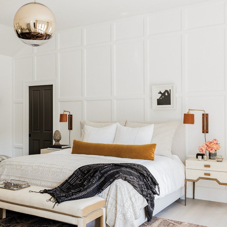 Lisa Tharp Gives a Greek Revival Home a Contemporary Makeover