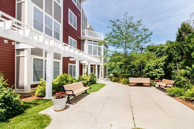 Neighborhood Guide: So You Want to Live in Chestnut Hill