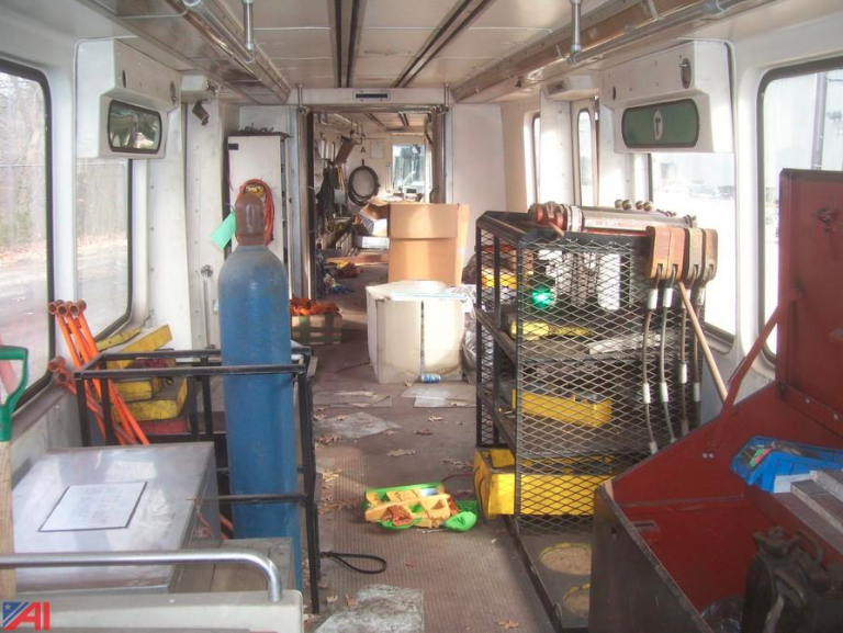 14 Things We'd Do with Those Vintage MBTA Cars if Someone Bought Them ...