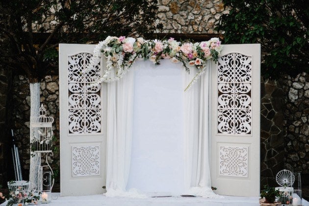 Here's Everything You Need to Know about Postponing Your Wedding