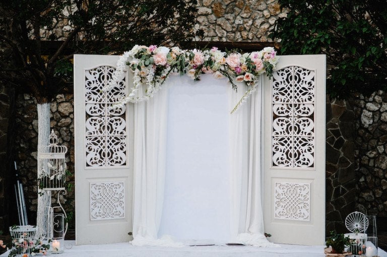 Here's Everything You Need to Know about Postponing Your Wedding