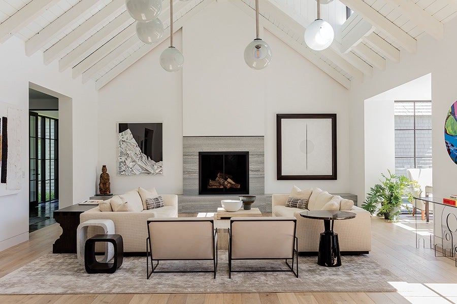 Hutker Architects Designs a Home that Shows Off a Couple's Art Collection
