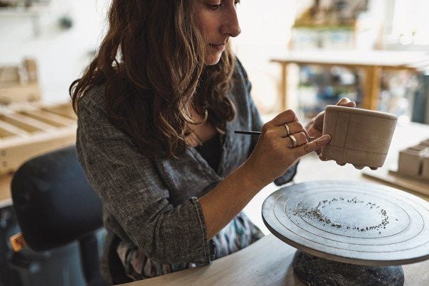 Elizabeth Benotti Crafts Beautiful, Functional Pottery for the Home