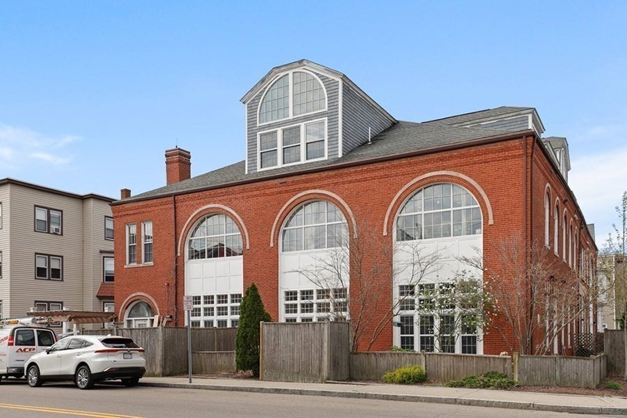 On the Market: An Industrial-Style Loft in a Converted Fire House