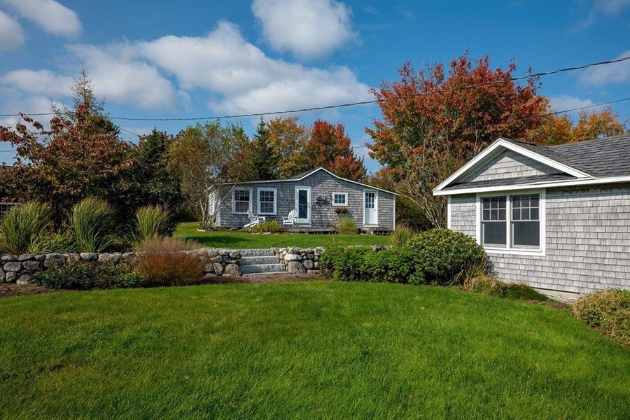 On the Market: A Charming Cliffside Cottage on the Maine Coast