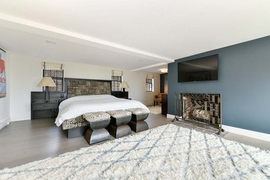 On the Market: A Revamped 1660s Colonial by the Sea in Manchester