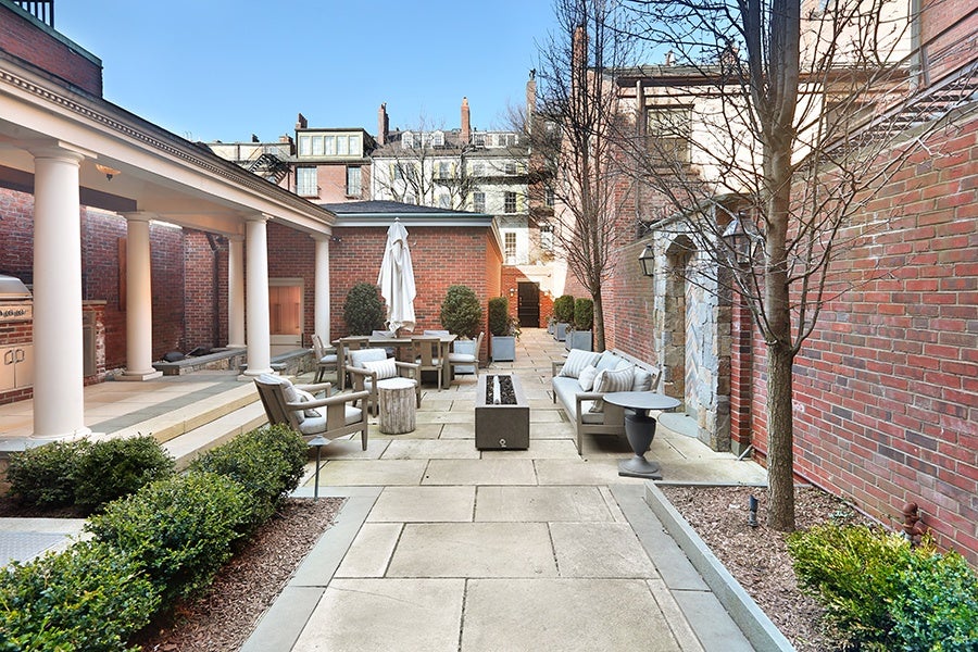 Take a Look Inside the Most Expensive Single-Family Home Ever Sold in ...