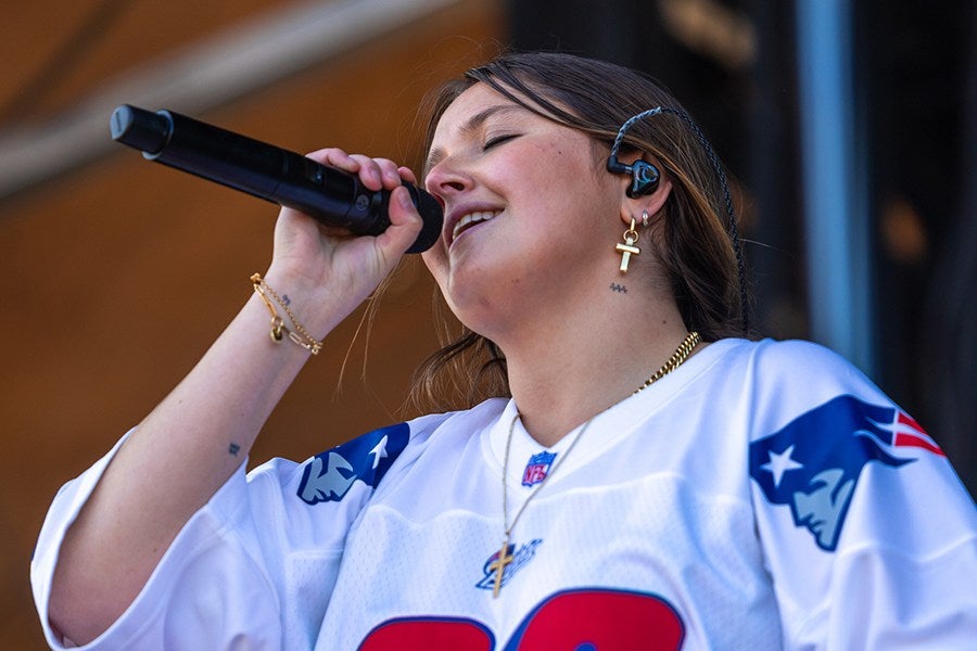 Singer-Songwriter Chelsea Cutler Thinks Boston Can Do No Wrong
