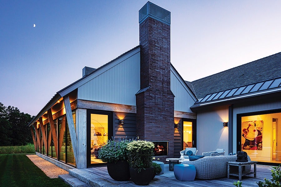 A Wellesley Home by Blue Hour Design Embraces Pastoral Beauty