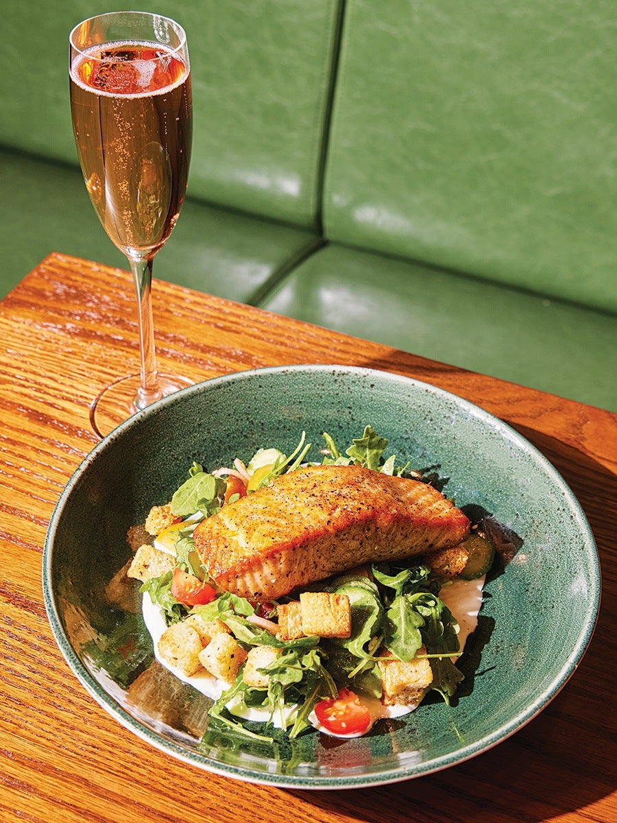 The 13 Best Restaurants and Bars at Boston's Logan Airport