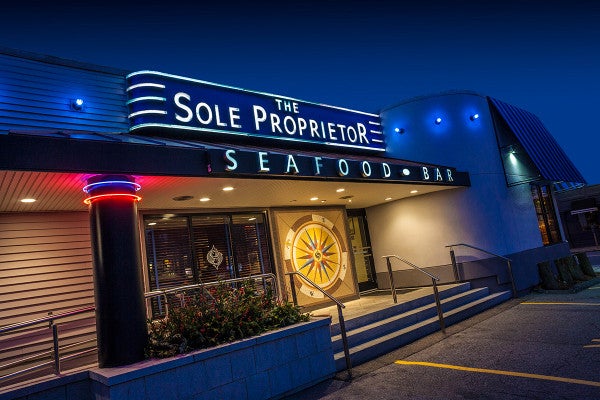 12 Must-Visit Restaurants in Worcester, Massachusetts