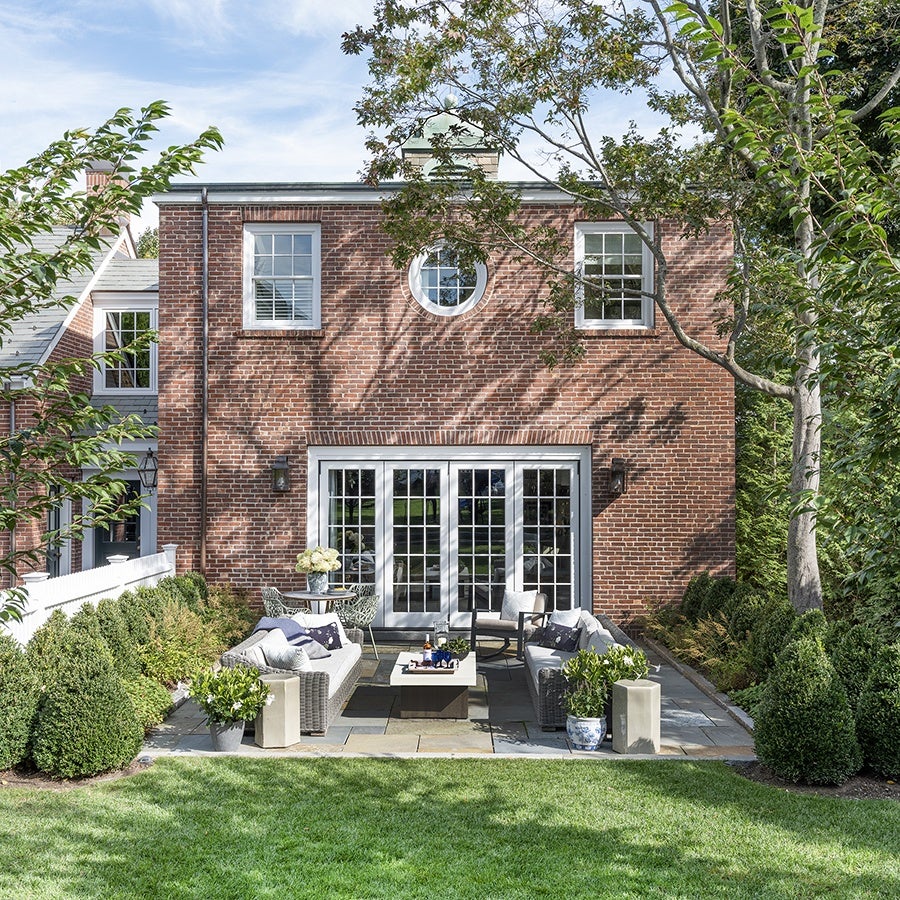 Historic Outbuildings Become a Modern Chestnut Hill Retreat