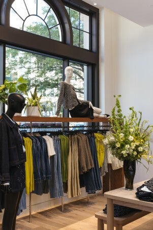 J.Crew's First Boston Flagship Store Opens on Newbury Street
